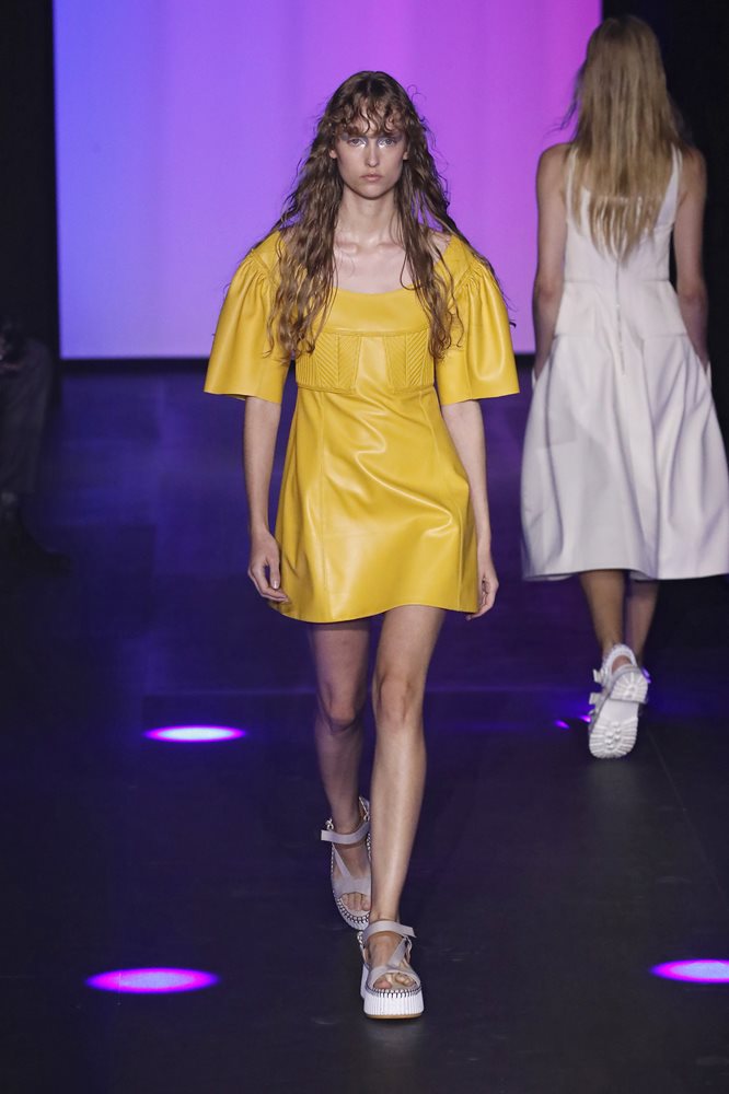Chloe-summer-2023 (20) | Showdetails