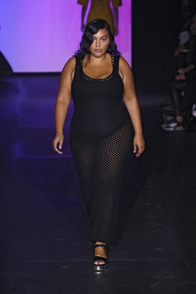 Chloe-summer-2023 (20) | Showdetails